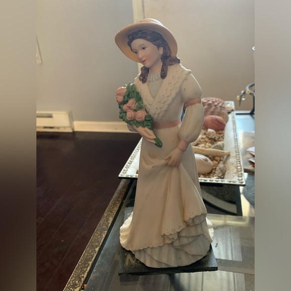 Homco | Art | Statue Of Charlotte Rose | Poshmark